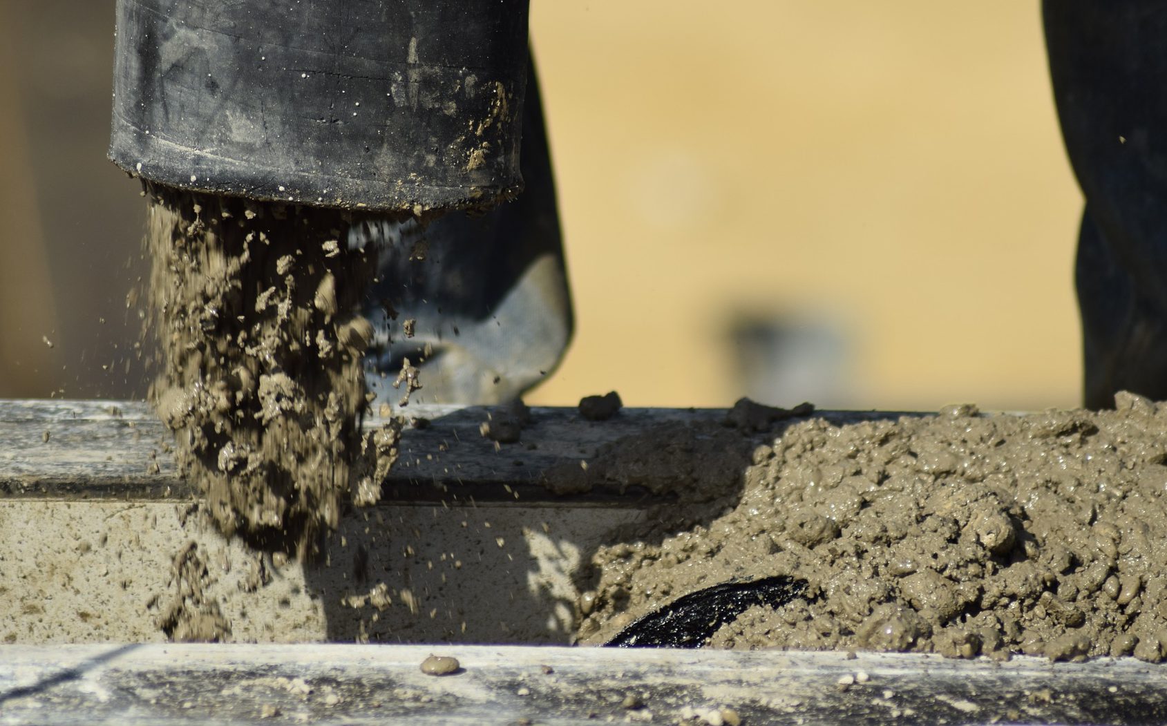 Le béton, mis au défi des enjeux environnementaux - La fabrique écologique